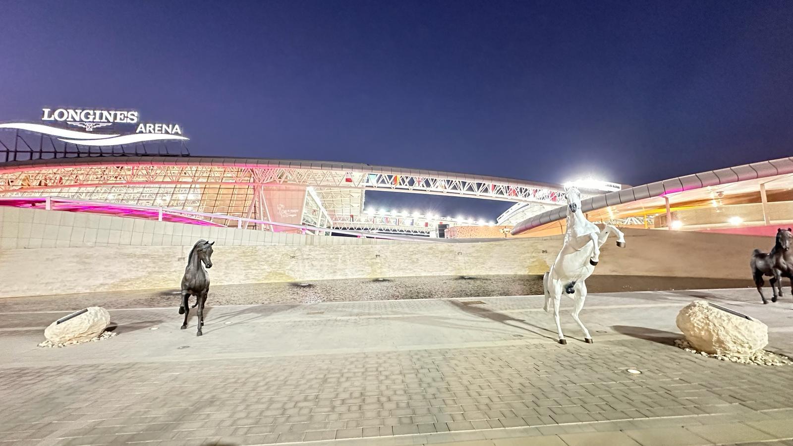 Hinters Dohas Kulissen – mit Evelyn Eger - Website Dressursport Kim