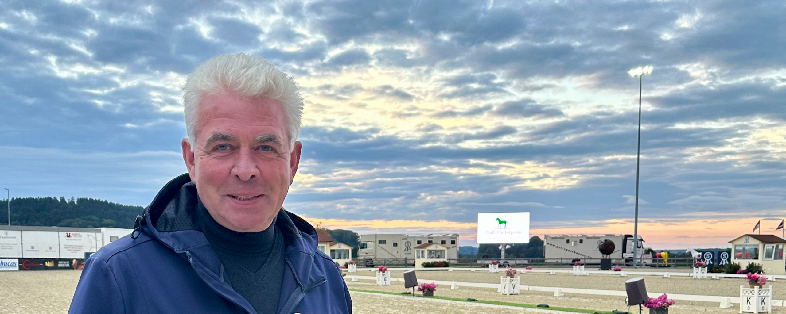 "Moritz ist in einer super Spur!" - Website Dressursport Kim